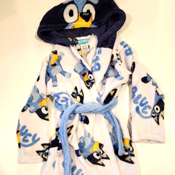 Disney | Bath, Skin & Hair | Bluey 4t5t Robe | Poshmark
